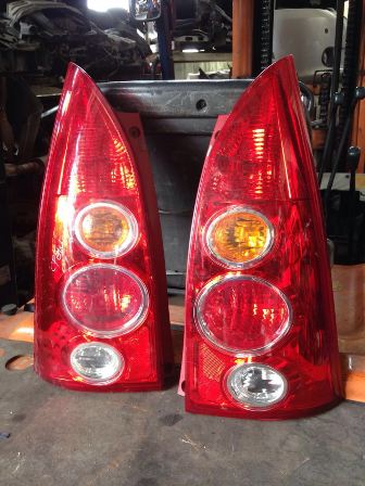 Scrap Yard Johor Bahru (JB) | Kedai Potong | 杀车厂 :: Accessory :: Tail Lamp Daihatsu YRV